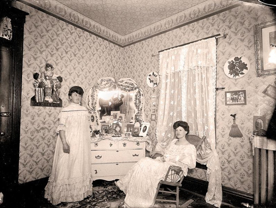 SELF-GUIDED APP Las Vegas Historic Red Light Tour – Las Vegas Guided Tours